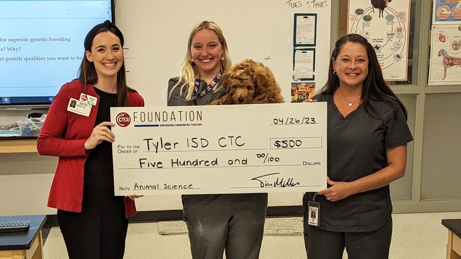 CTCU Donates $500 to Animal Science Program | Career & Technology Center